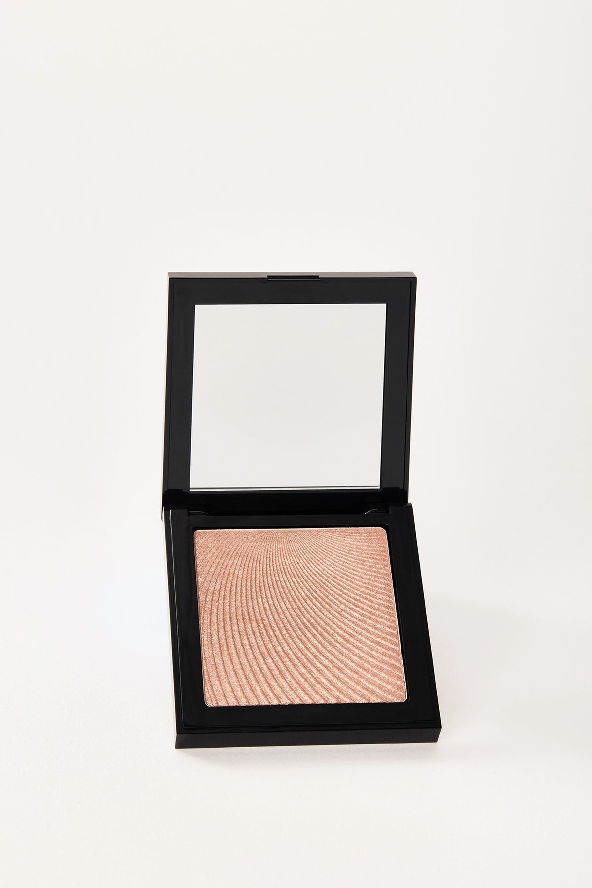 LUCE DEL SOLE ILLUMINATING POWDER - CS BEAUTY